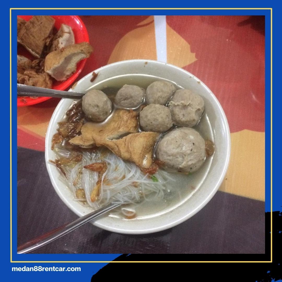 12 Rekomendasi Tempat Makan Bakso Enak di Medan yang Wajib Dicoba ...